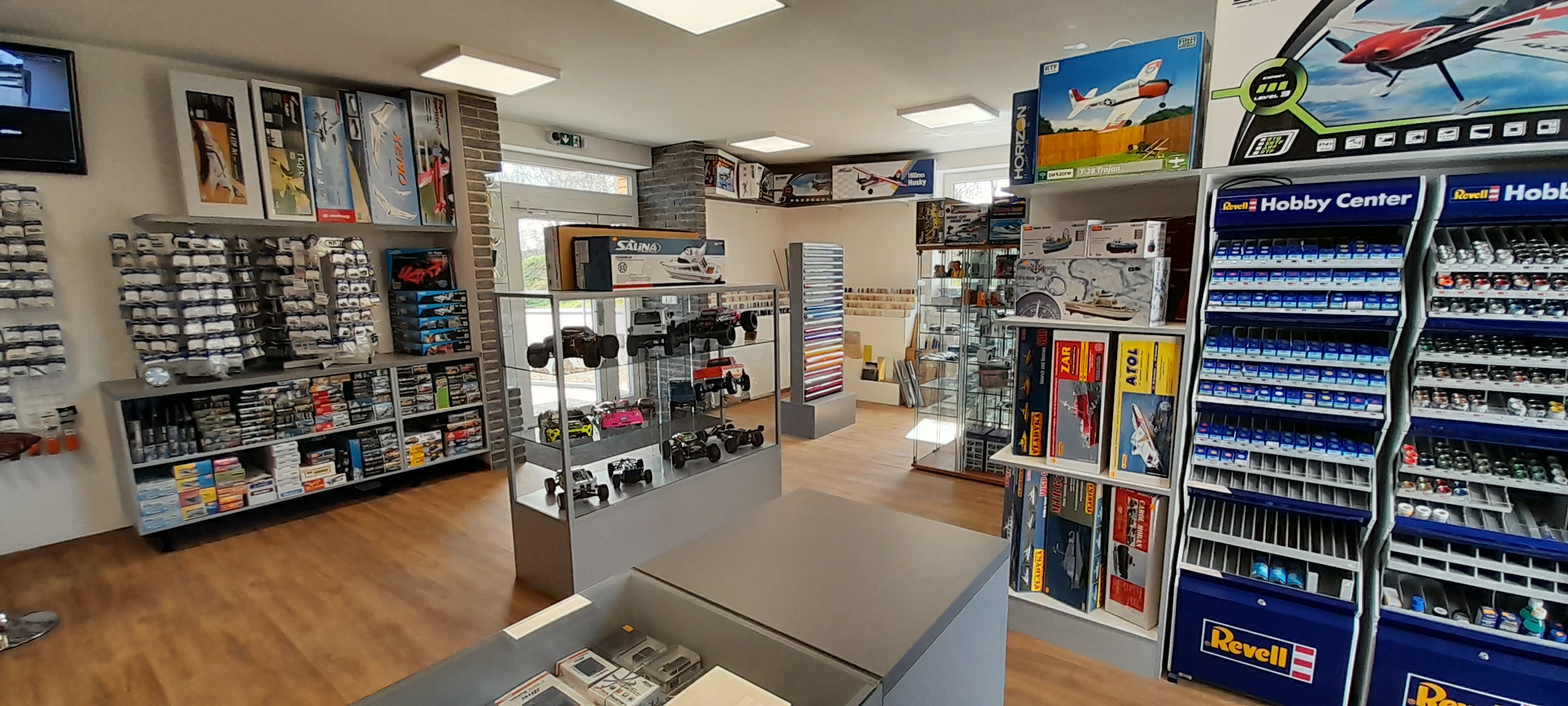 Kostka model centrum
